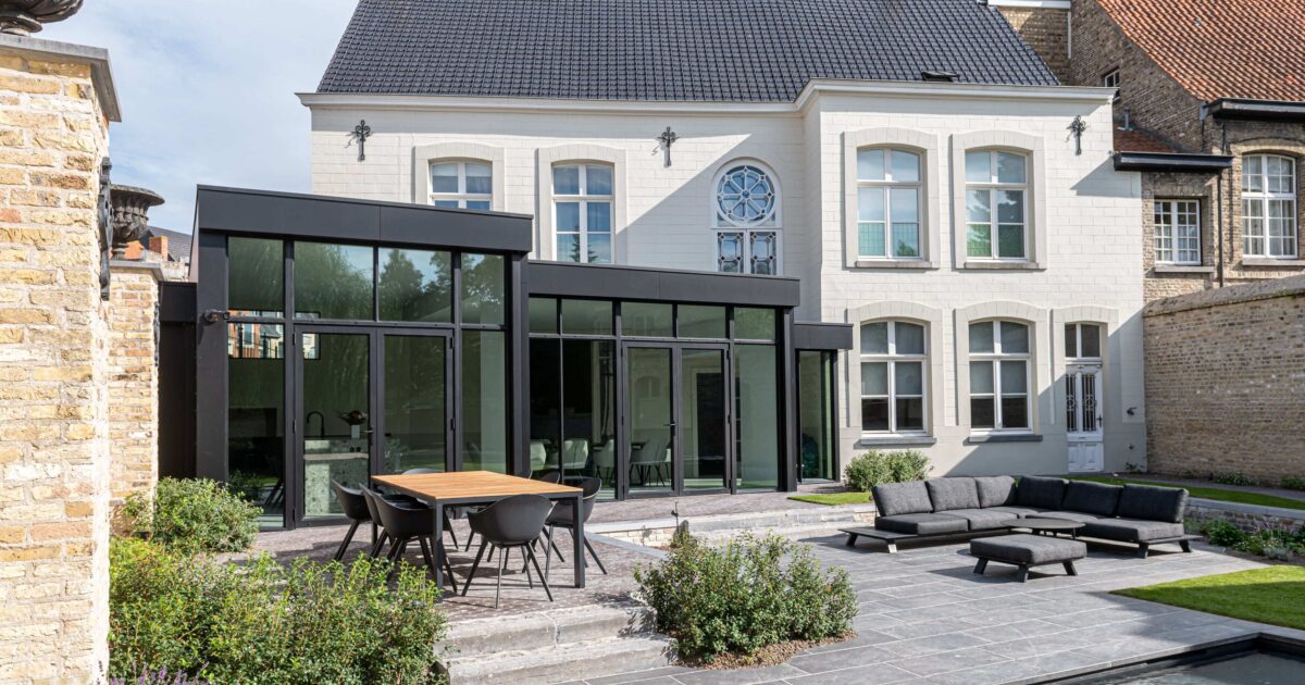 Apportez le charme du steellook à votre extension… | Willems Veranda's